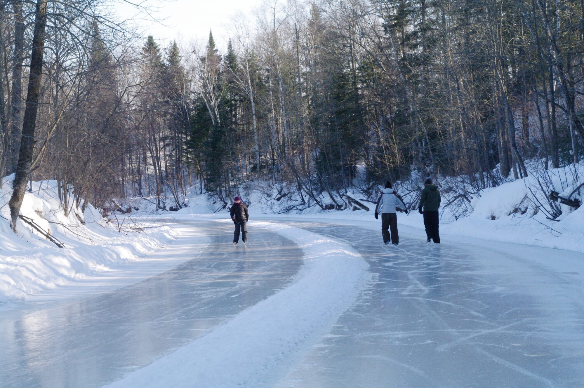 Patinage en Mauricie : sentiers glacés et patinoires extérieures ...